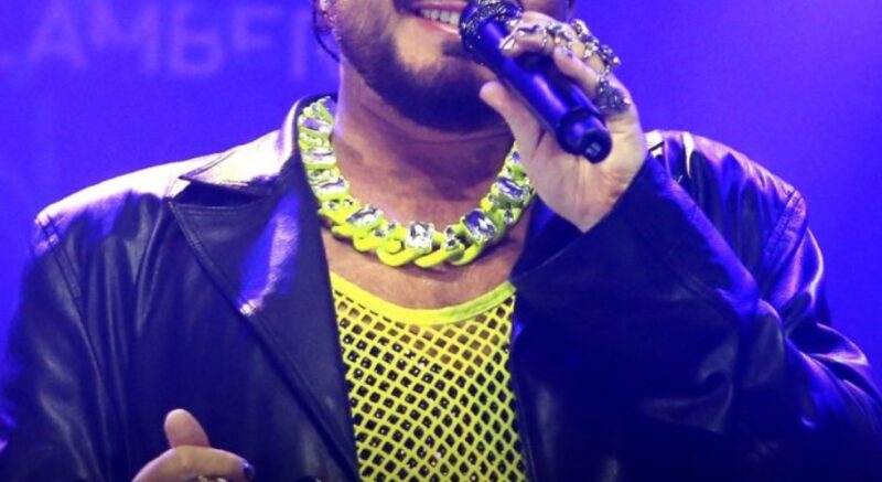 American Idol-stjärnan Adam Lambert, 42, har tappat 60 pund och wowing ...